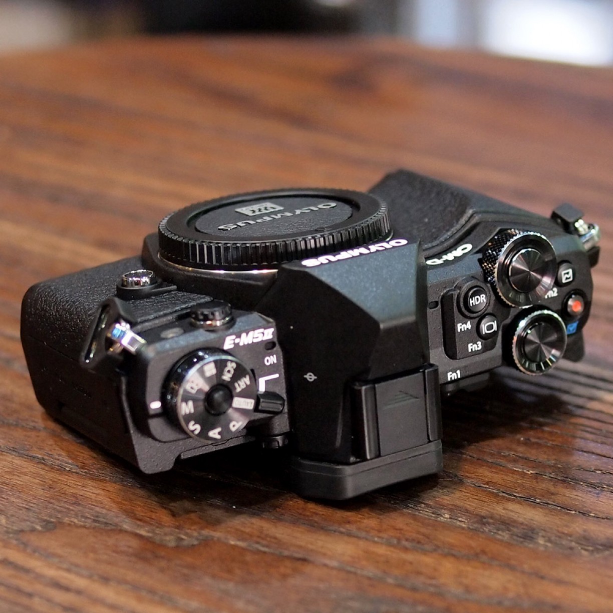 Jual Olympus OMD EM-5 Mark II/EM5II/EM5 Mark II BO - MINT CONDITION ...